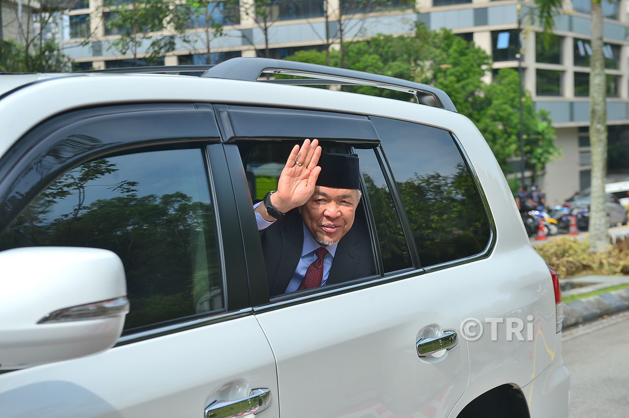 Muhyiddin Dan Sekutunya Tak Hormat Institusi Raja-raja Melayu | The ...