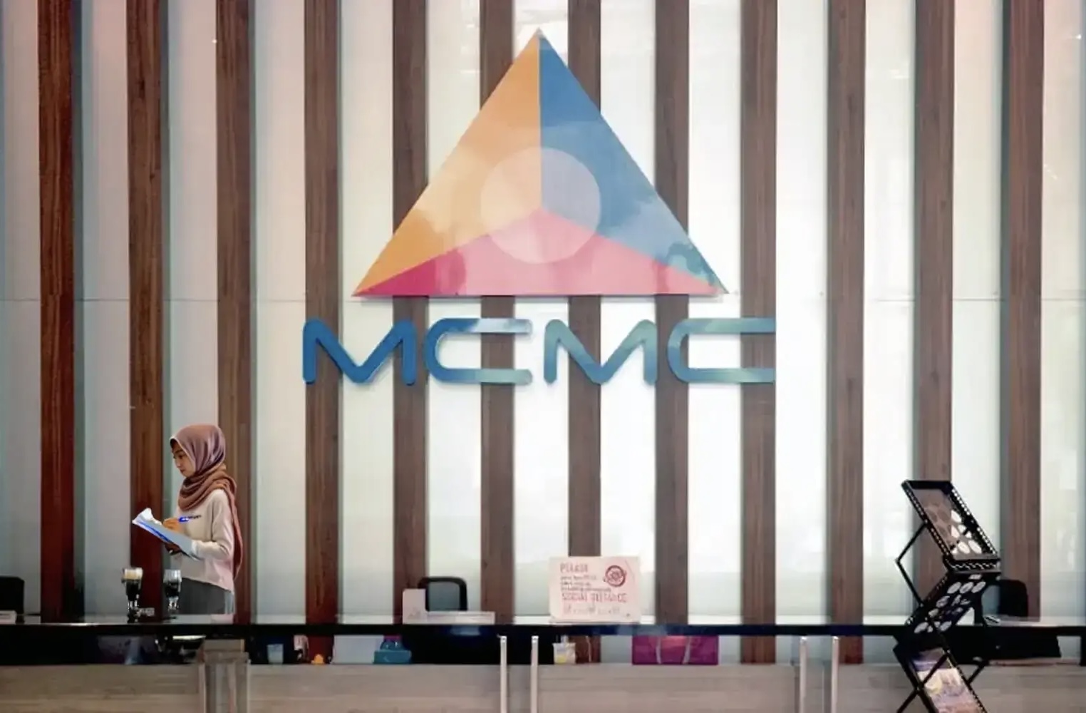 MCMC Saman Saluran Telegram “Edisi Siasat, Edisi Khas” Kerana Kandungan Hasutan | The Rakyat insight