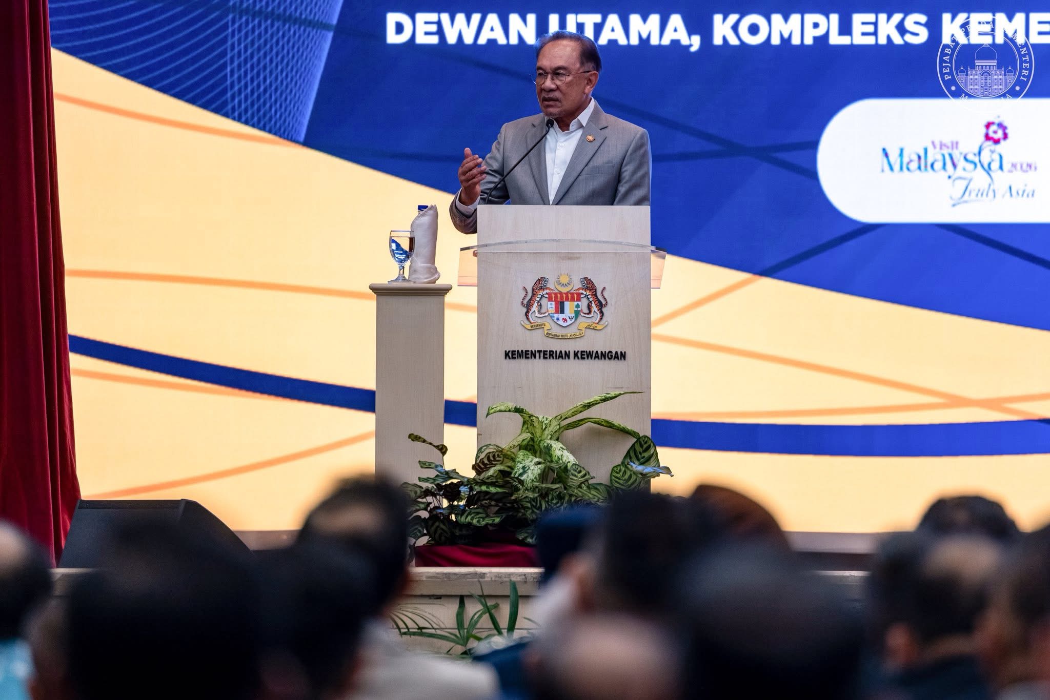 Anwar Beri Amaran Kepada Ketua Penguat Kuasa, Termasuk Turun Pangkat ...
