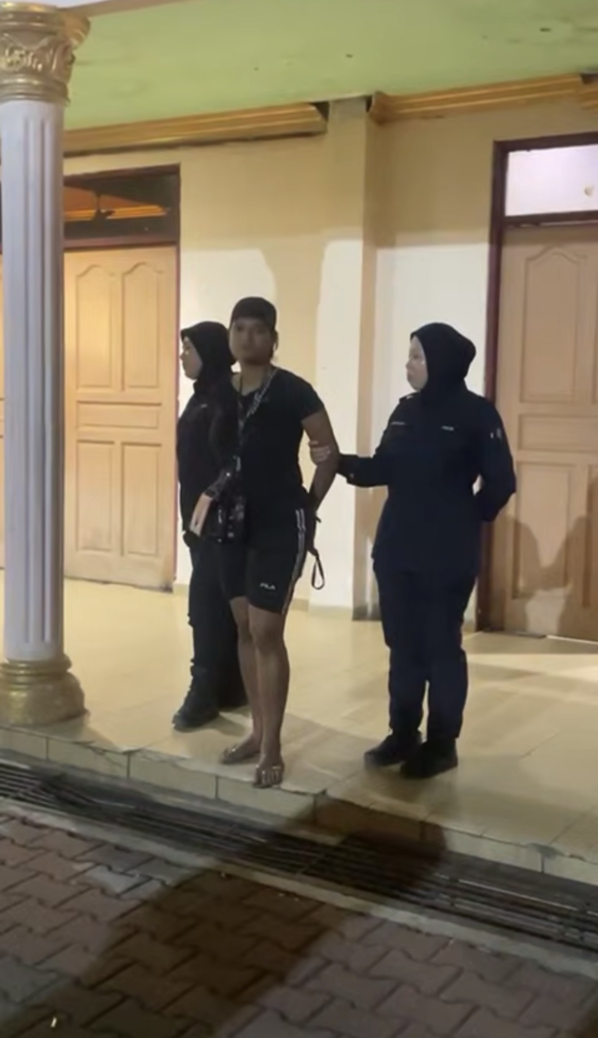 Inspektor Sheila Yang Ditahan Cetus Kekecohan Dibebas Dengan Jaminan ...